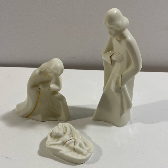 Mikasa | Holiday | Mikasa 3 Piece Fine Porcelain Holy Night Nativity ...